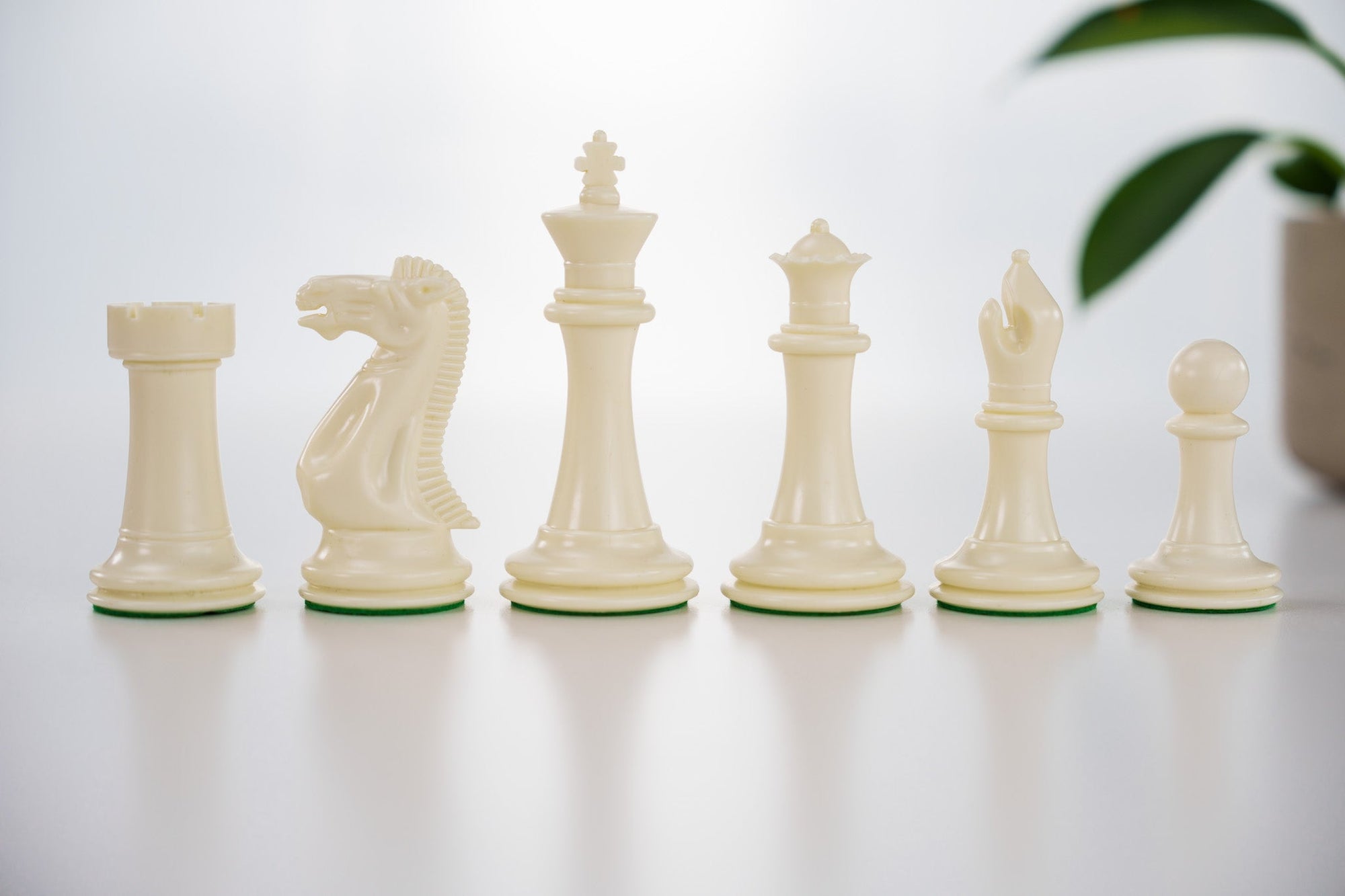 3 3/4" Executive Staunton II Chess Pieces, Black and White