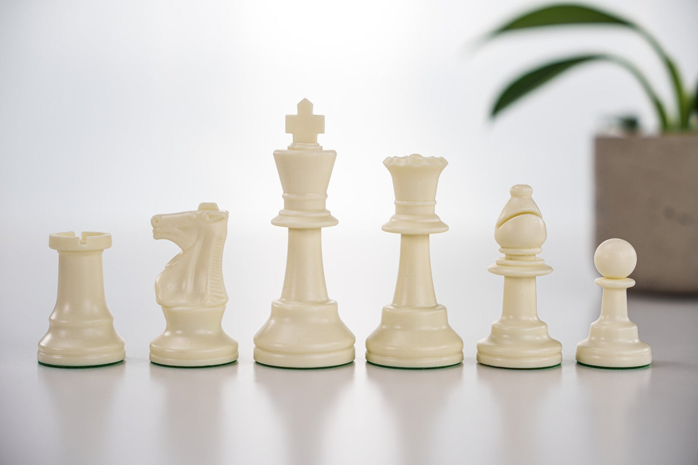 3 3/4" Heavy Club & Tournament Chess Pieces - Half Set - 17 Pieces