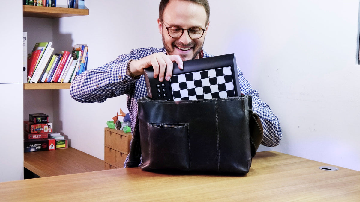 Millennium Chess Computer - Chess Genius NEW Edition