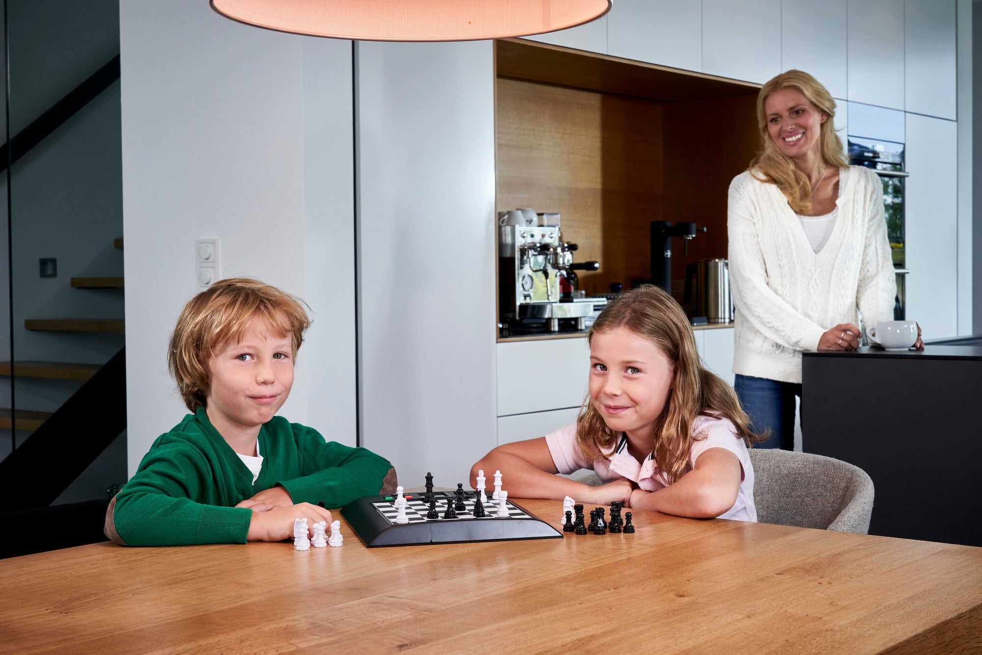 Millennium Chess Computer - Chess Genius NEW Edition