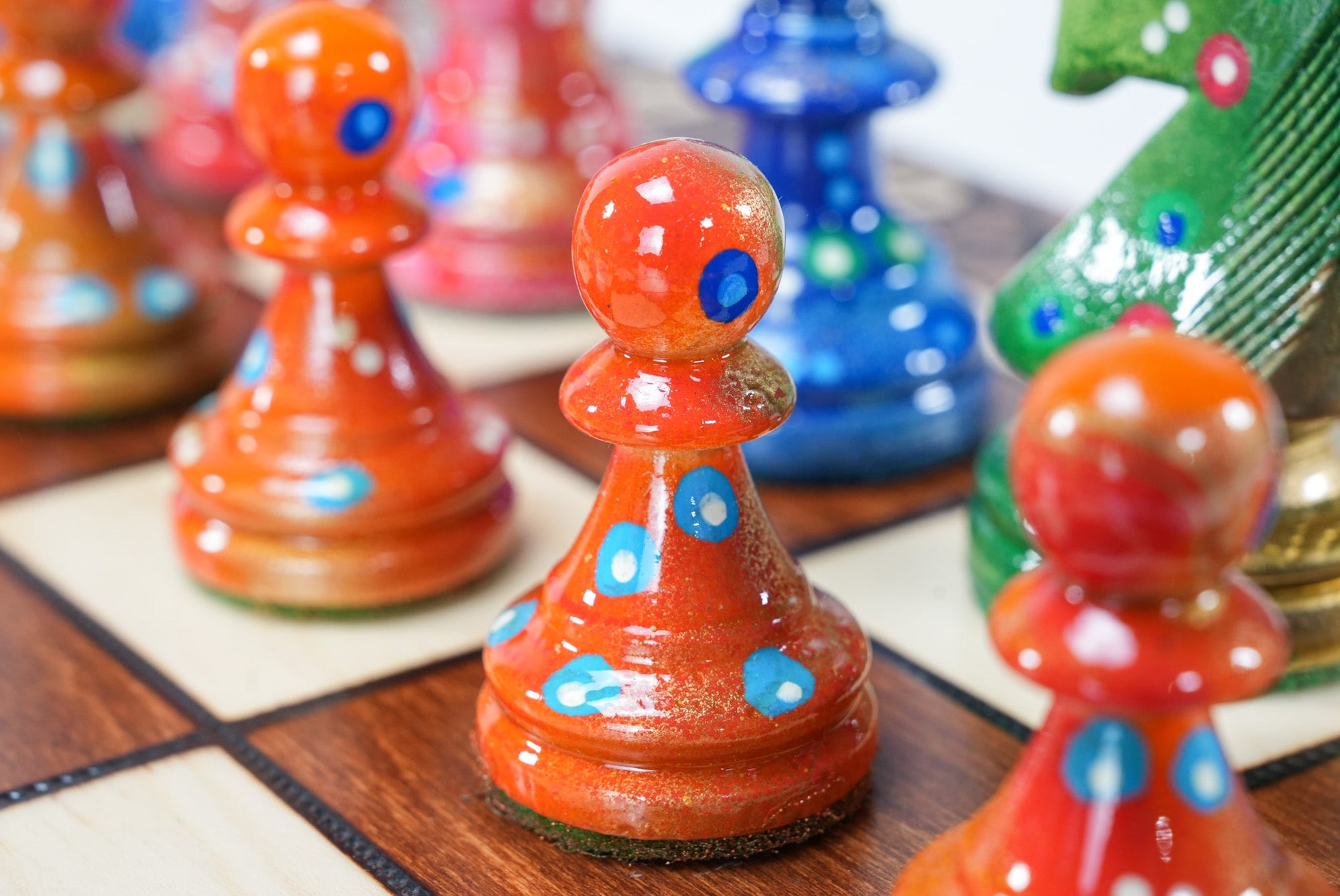 The Hero's Entrance - Sydney Gruber Painted 21" Ambassador Chess Set