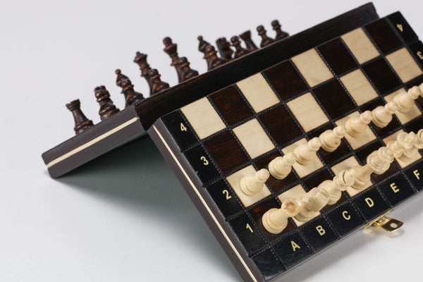 11" Birchwood Magnetic Chess Set – Chess House