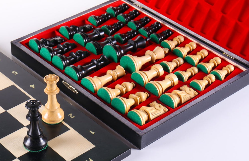 Midnight Club Wooden Chess Set