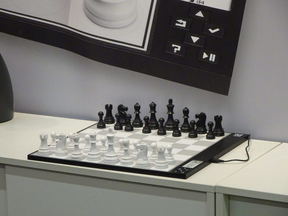 SINGLE REPLACEMENT PIECES: DGT Centaur Chess Computer