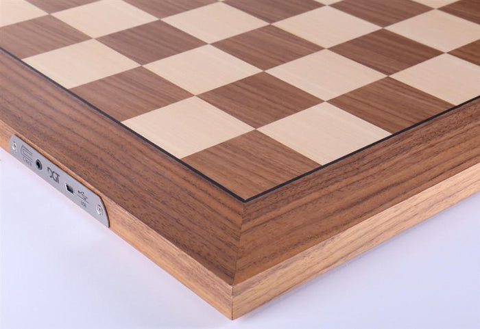 The DGT Electronic Chessboard USB